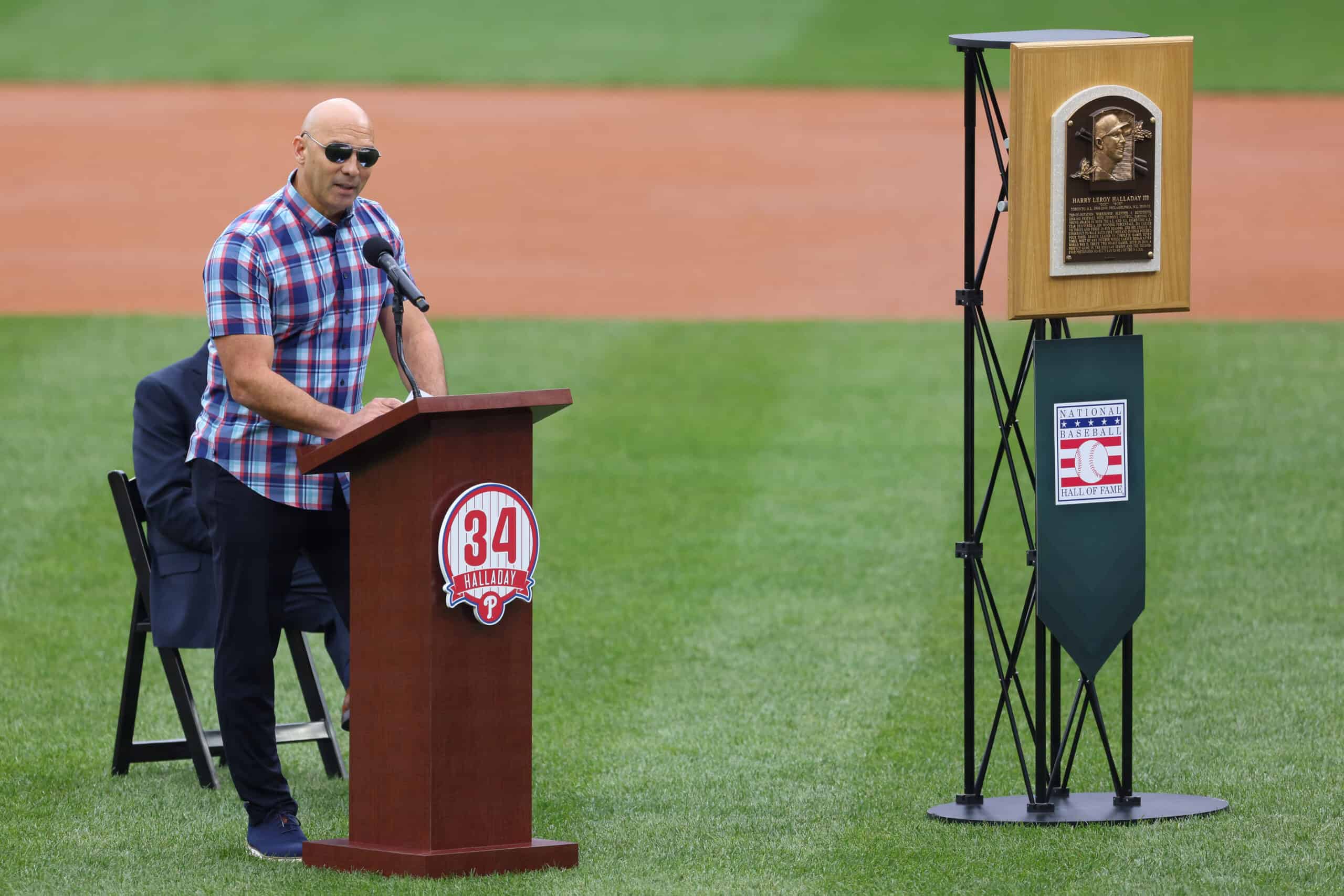 Phillies Made The Right Move To Retire Roy Halladay’s Number