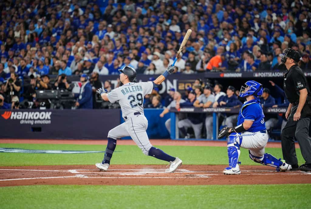 Mariners Star Gave A Class The Best Surprise Ever