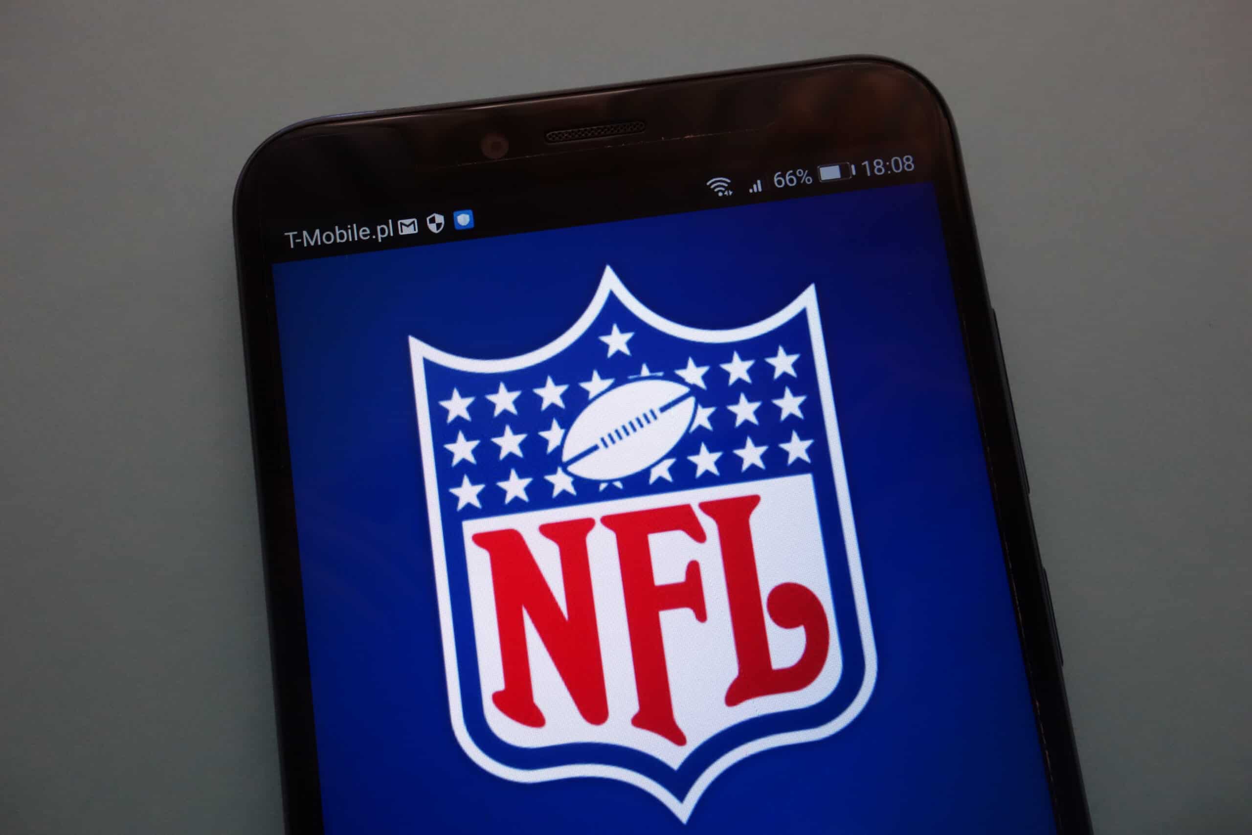 Chris Simms Says 1 NFL Team Has 'Issues In The Locker Room'