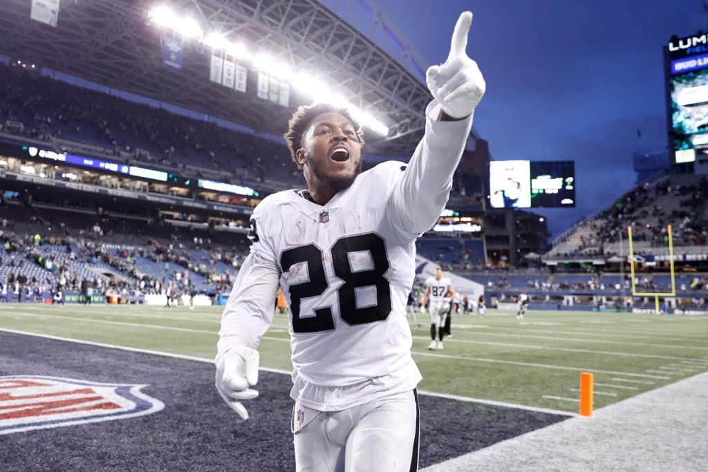 Josh Jacobs Had A Legendary Performance On Sunday