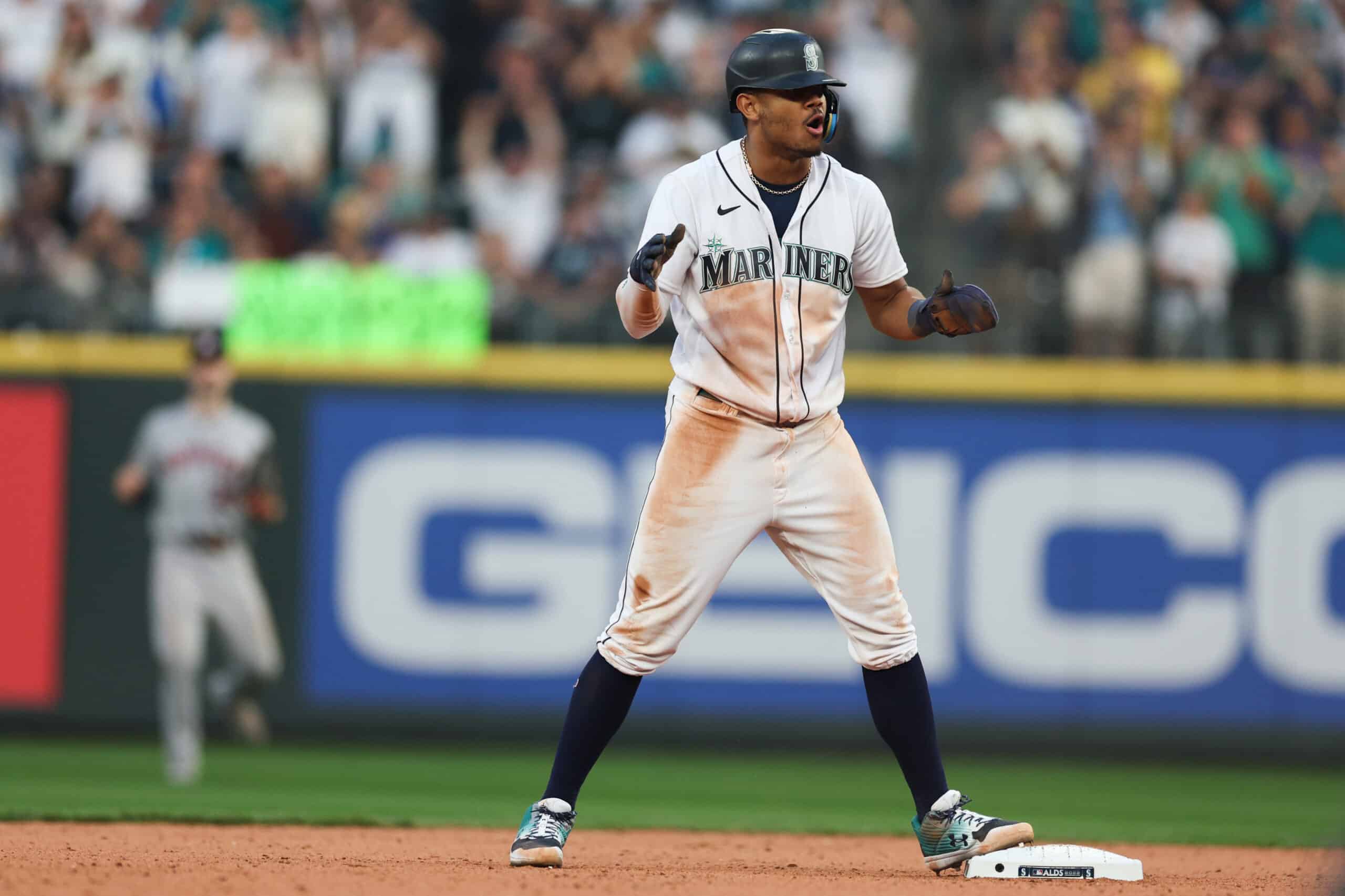 Heartfelt Video Shows Julio Rodriguez Enjoying 2 Celebrations