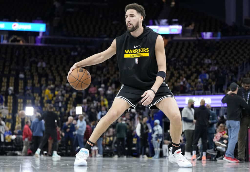Video Shows Klay Thompson Putting In Work At The Gym