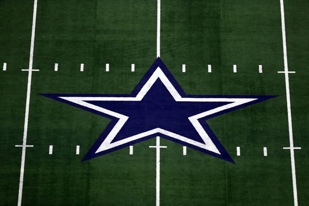 Former Cowboys Center Sends Goodbye Message To Fans