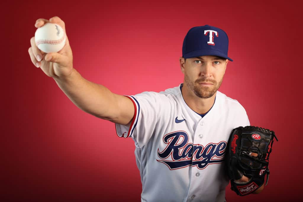 Video Shows Jacob deGrom Throwing Heat In His New Uniform