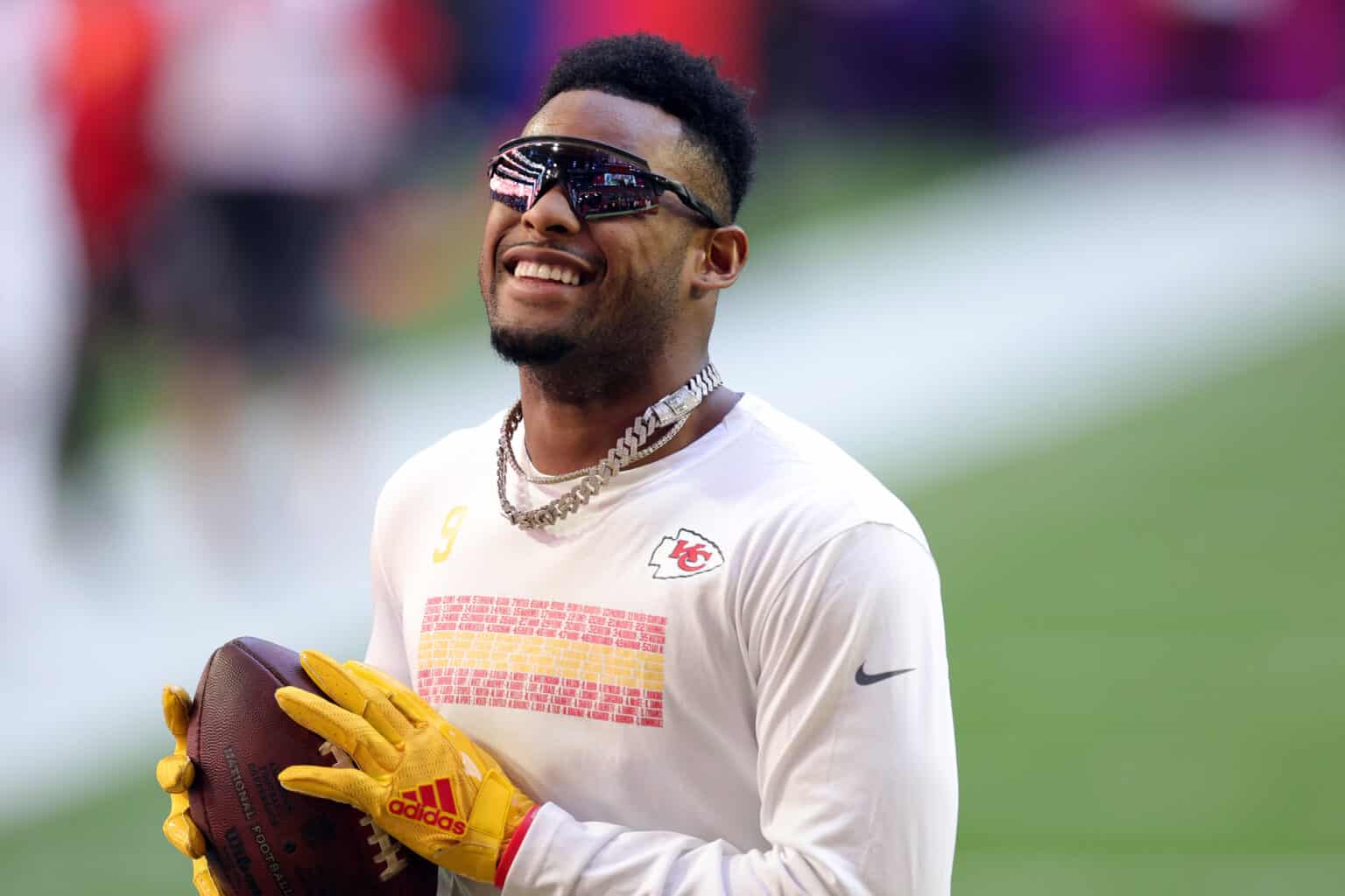 JuJu Smith-Schuster Shares A Controversial Valentine's Day Tweet