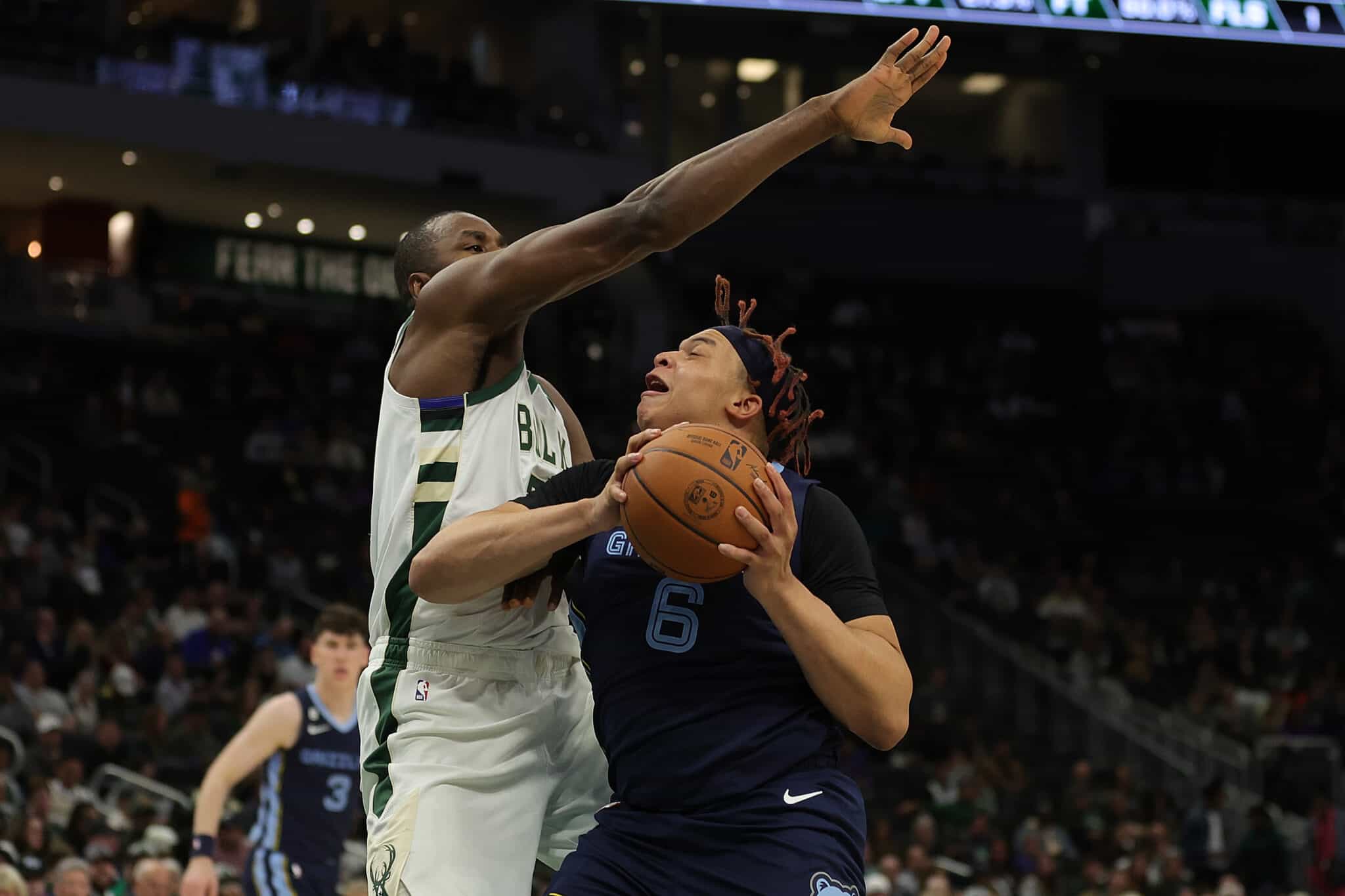 NBA Insider Weighs In On Grizzlies Signing Kenny Lofton Jr.
