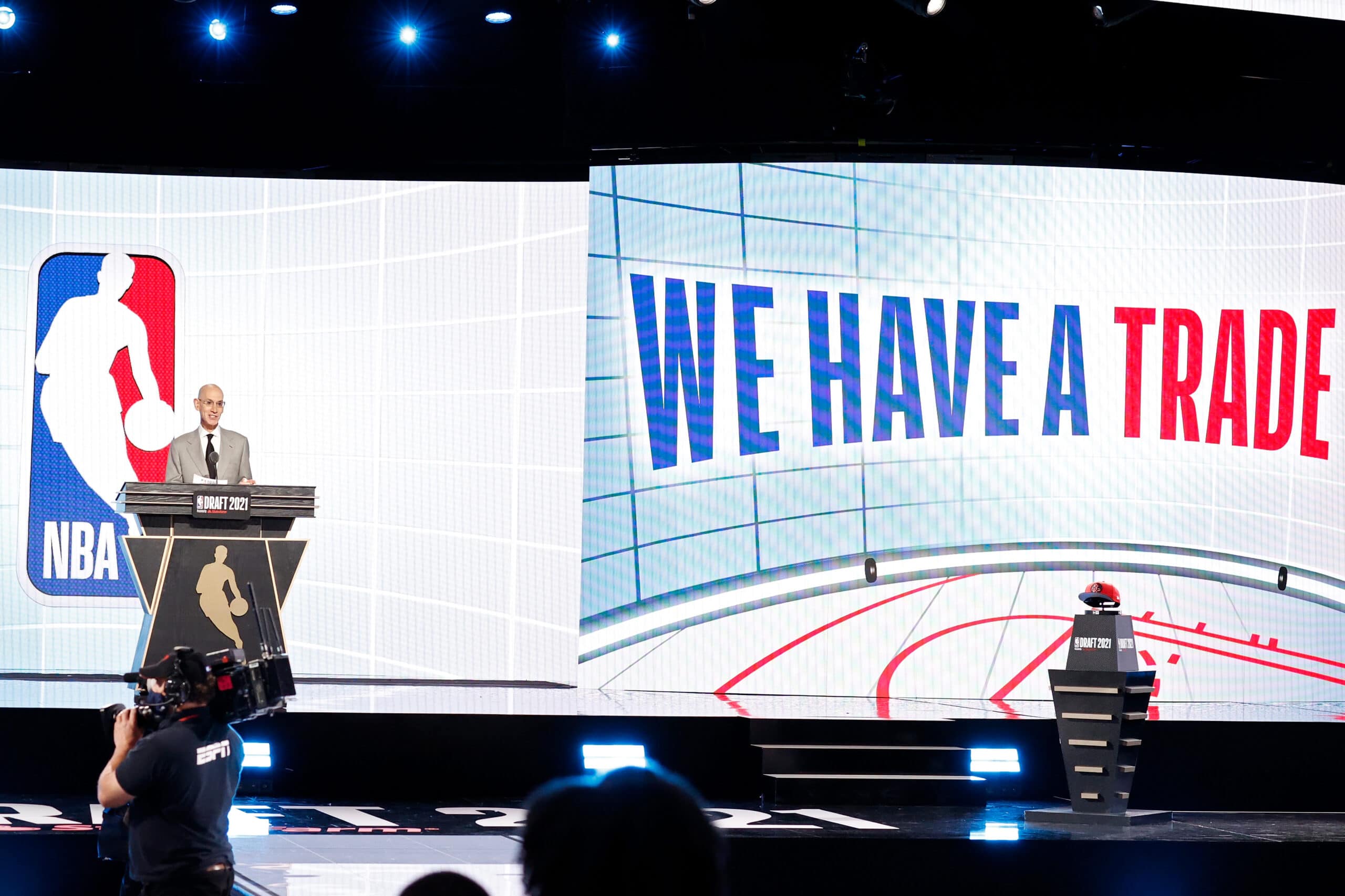 Lakers Are Reportedly Shopping First-Round Draft Pick