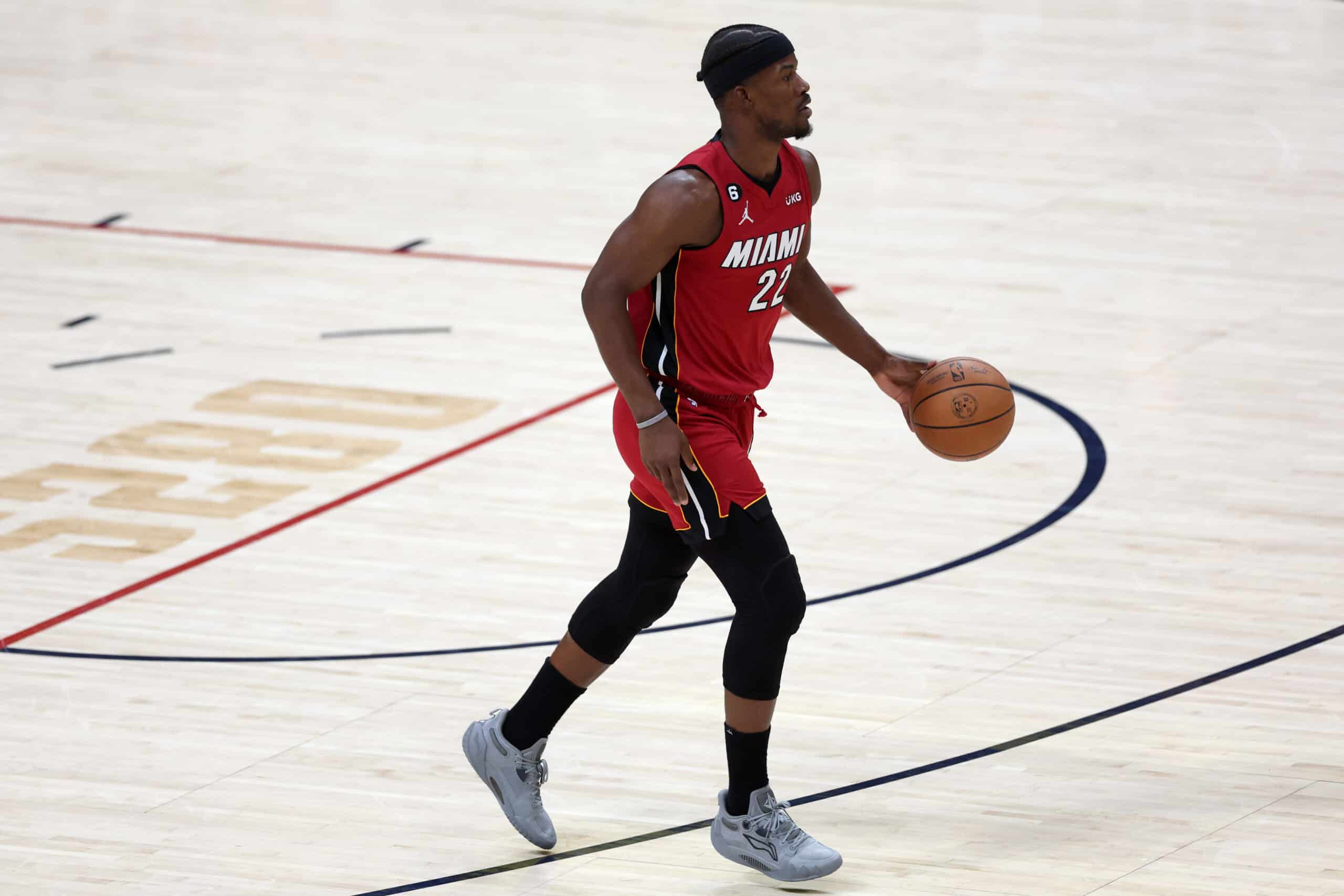 Video Shows Jimmy Butler Back In The Gym