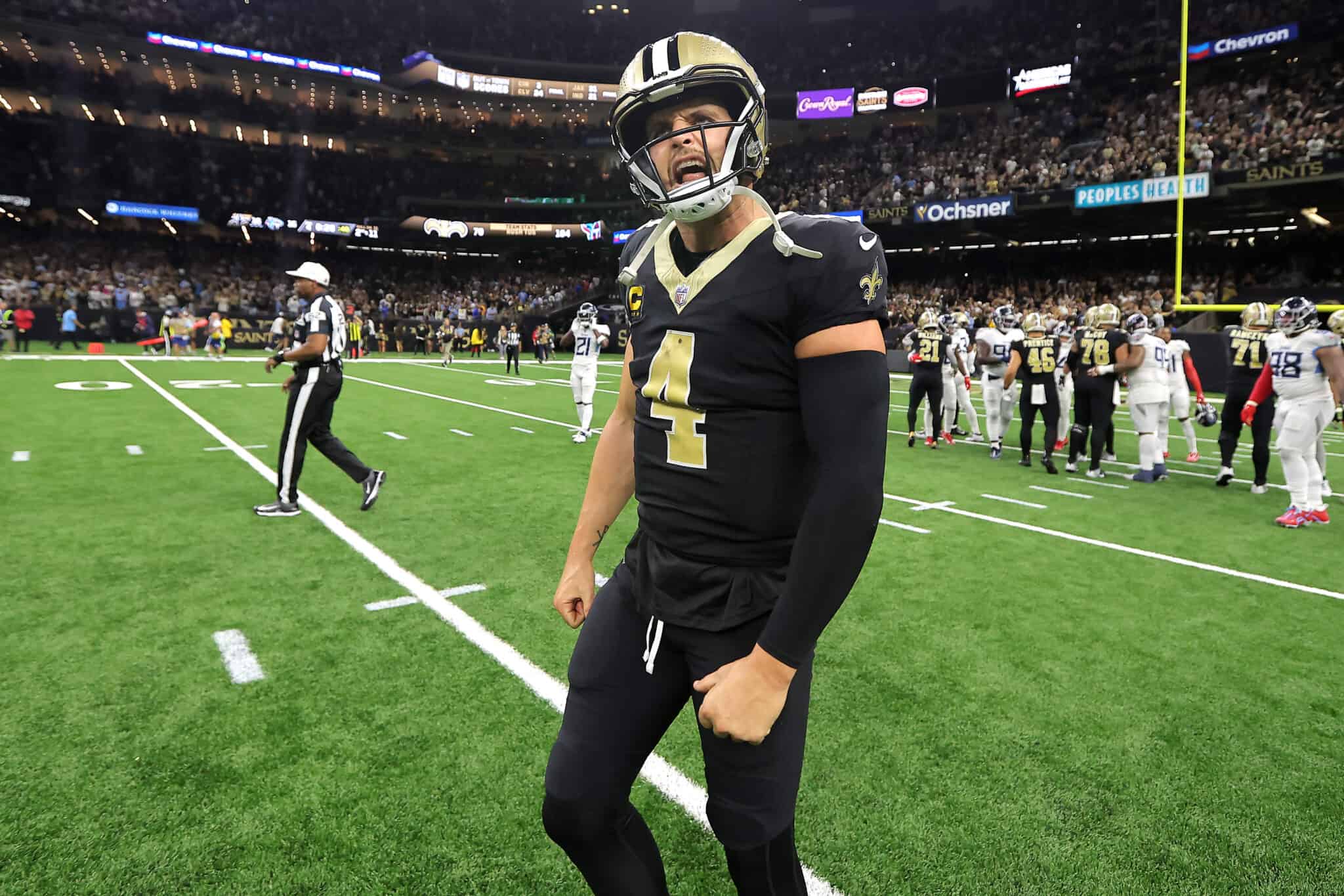 Saints GM Sends A Clear Message About Derek Carr Ahead Of Season