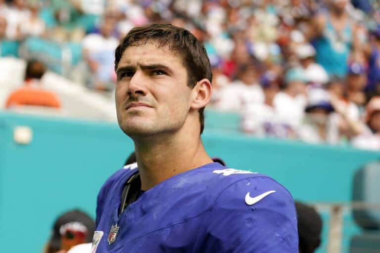 Everyone's Laughing At Daniel Jones After Press Conference