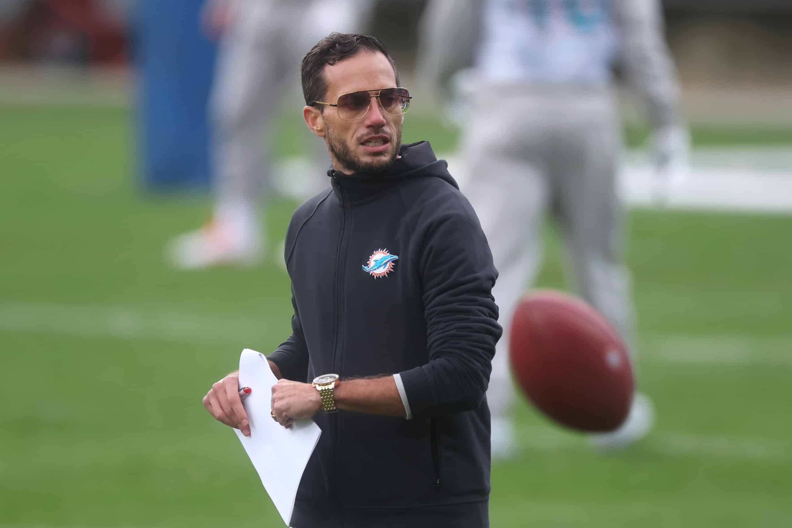 Rich Eisen Breaks Down Mike McDaniel’s Strong Belief In Dolphins Players