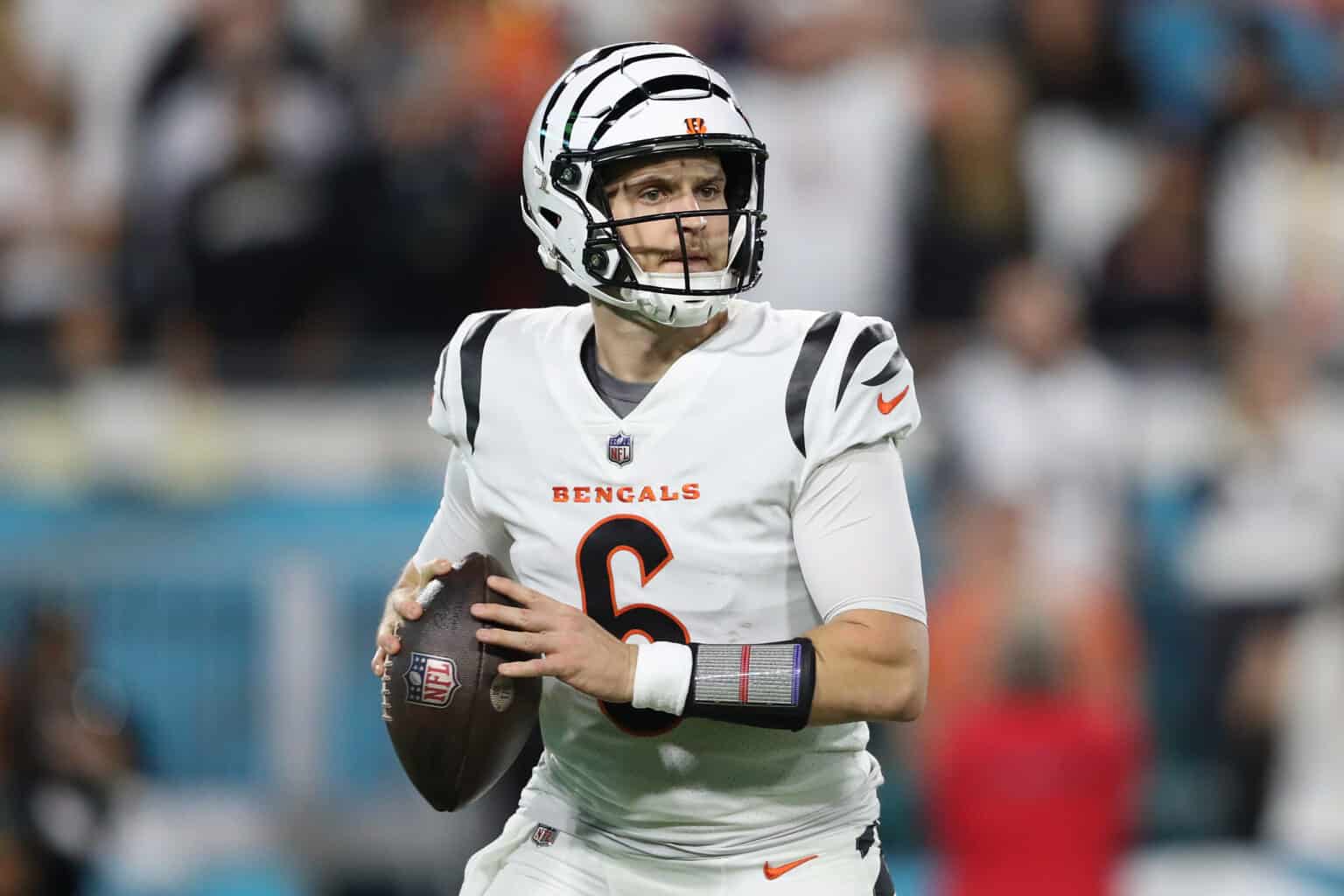 Jake Browning Takes Home A Surprising Honor