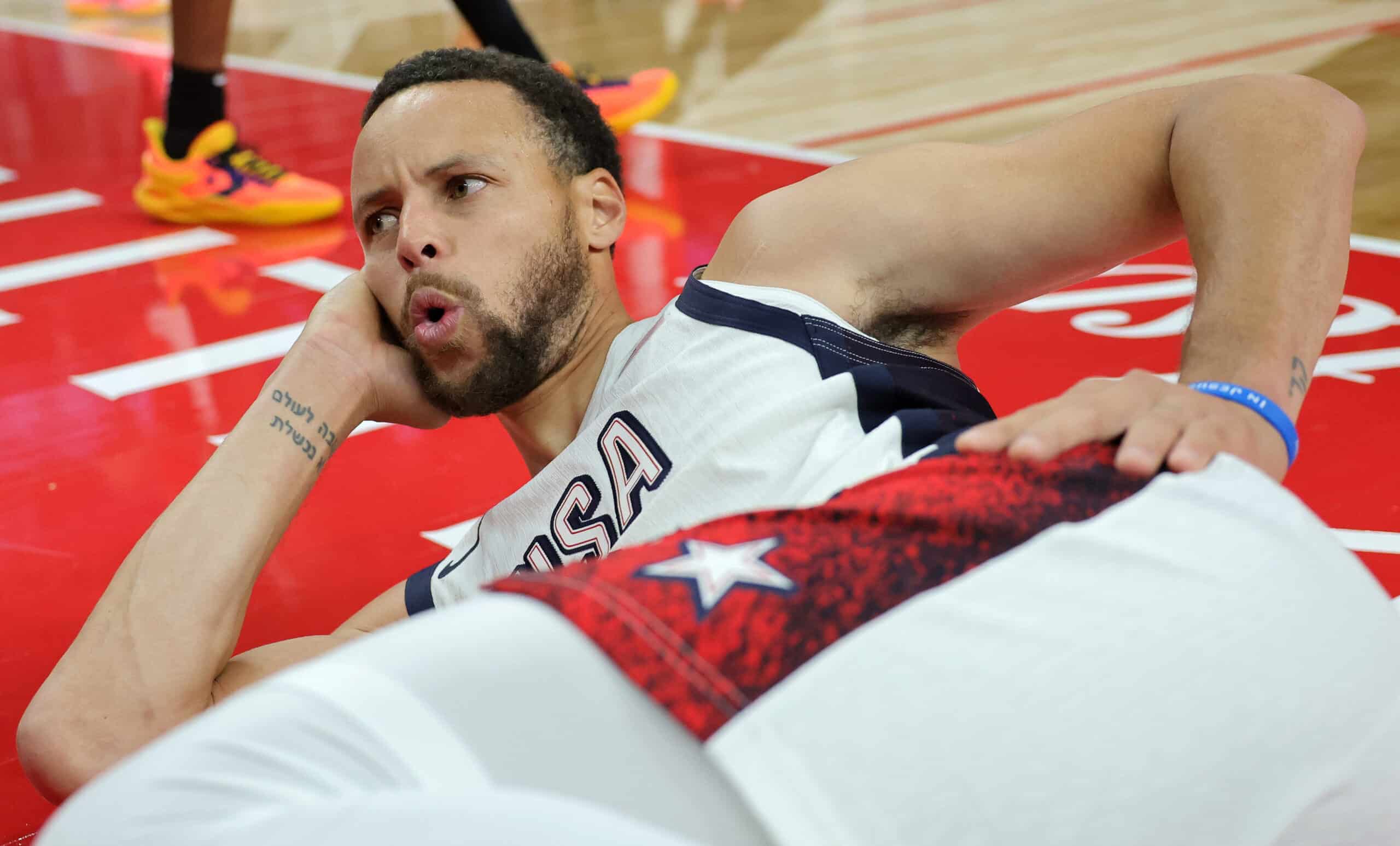 Steph Curry's Pose After Team USA Bucket Is Going Viral
