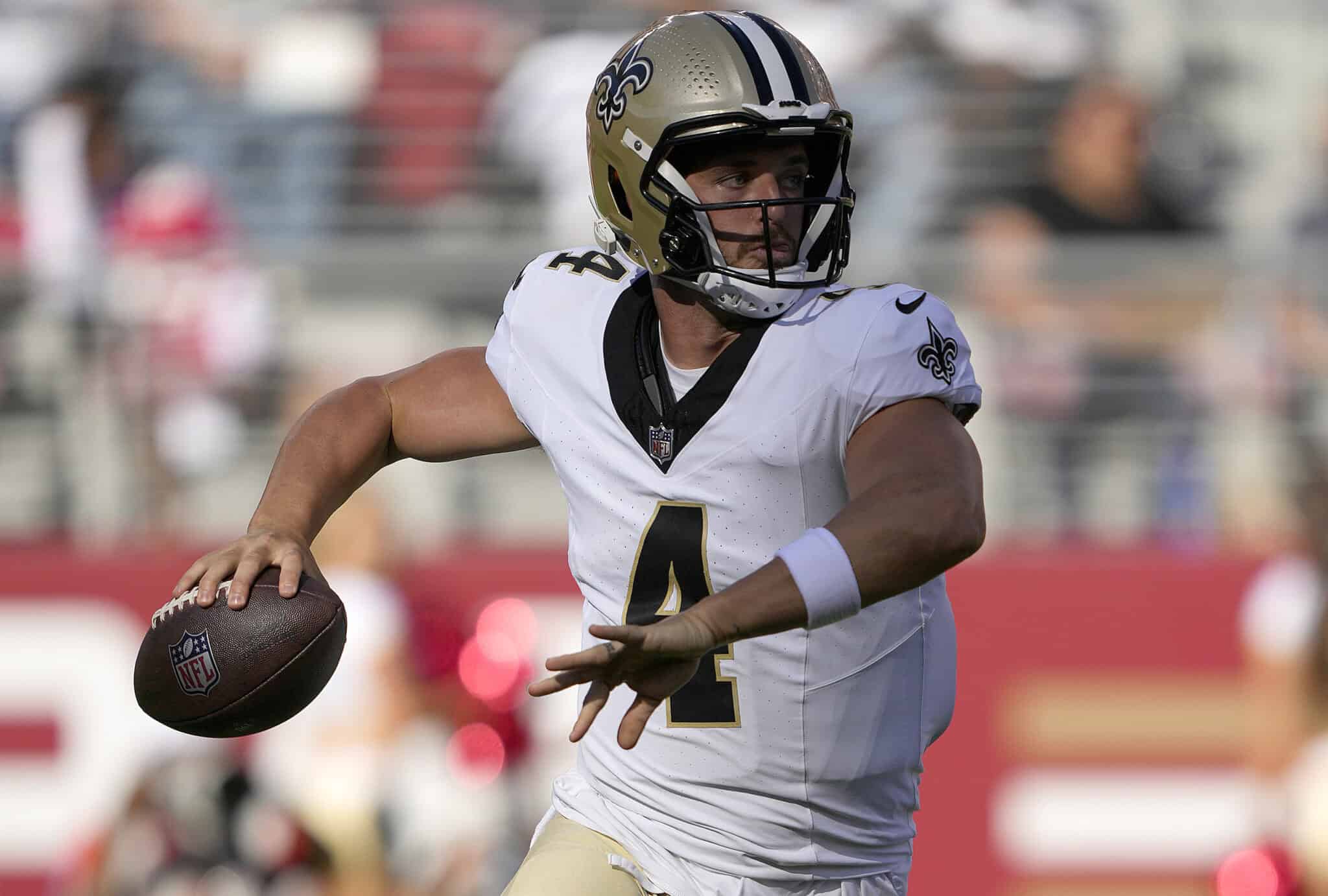 Derek Carr Gets Honest About Facing The Raiders This Season