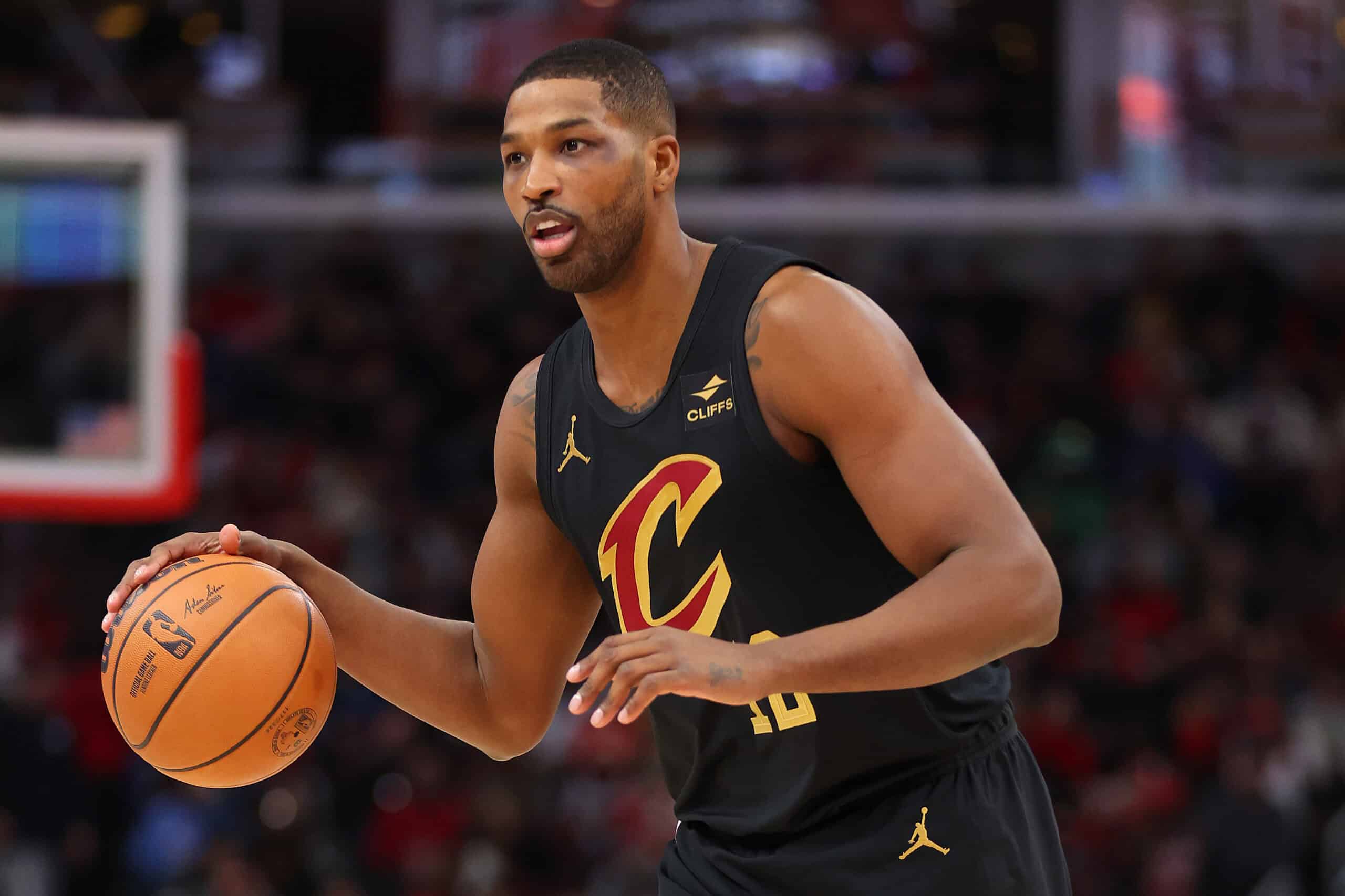 Cavs Officially Announce Re-Signing Of Tristan Thompson