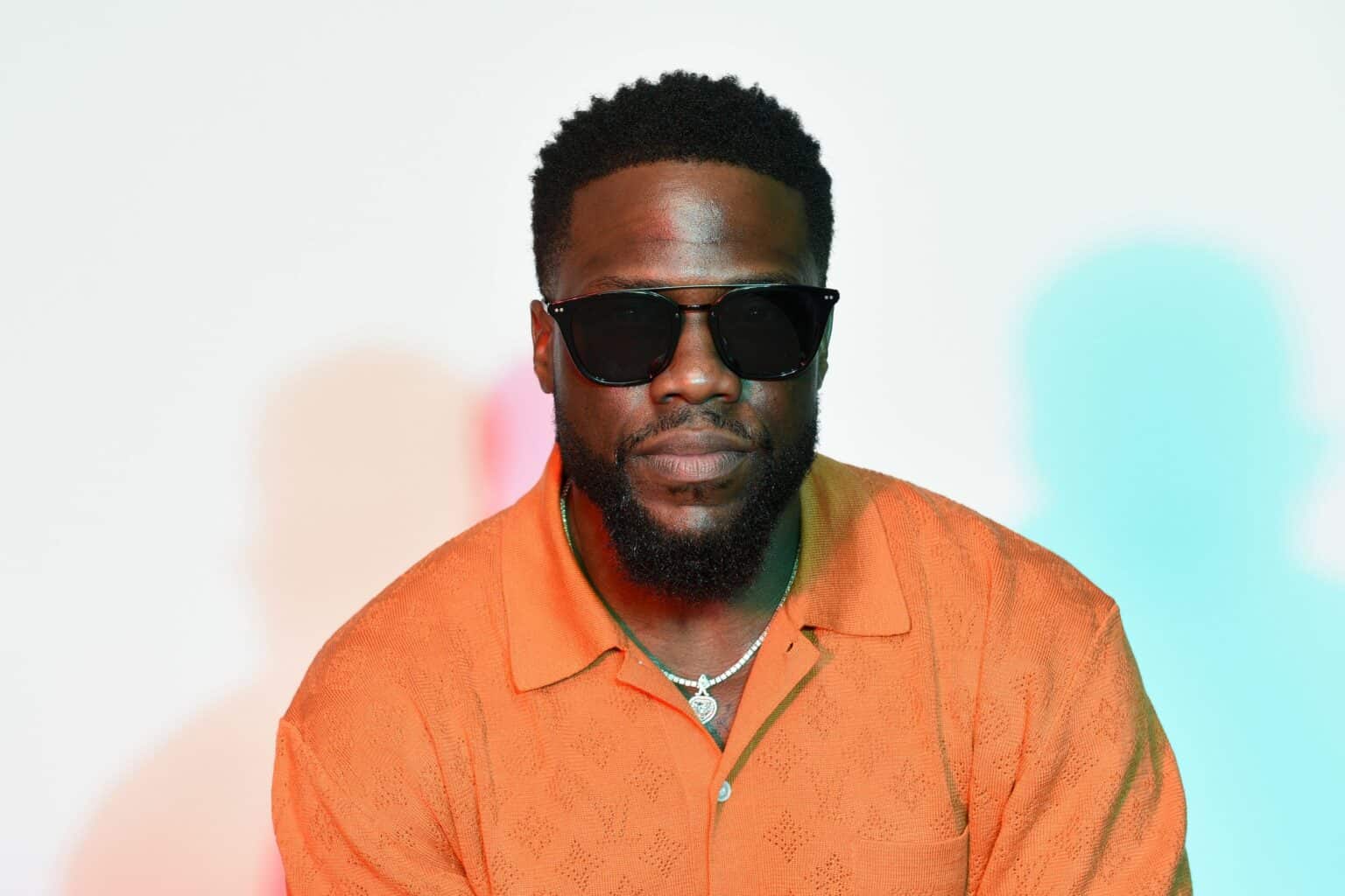 Kevin Hart Calls NFL Team 'Idiots' For Letting 1 Player Go