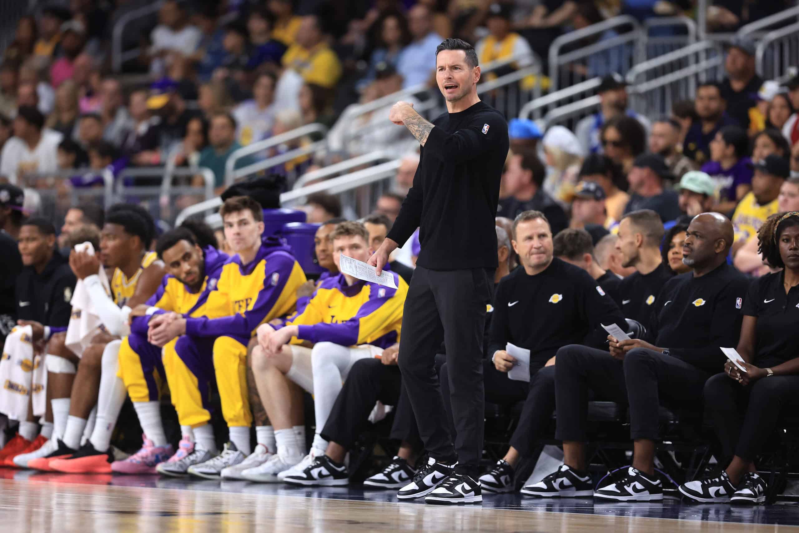 Insider Reveals His Concerns About Lakers' Bench