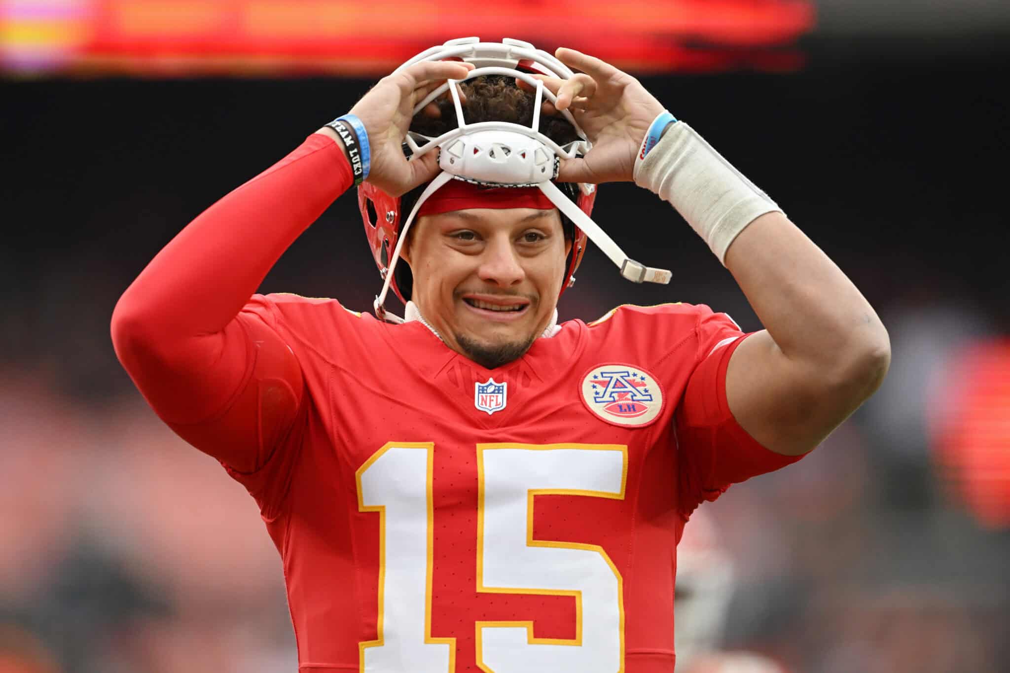 Patrick Mahomes Had Special Christmas Gift For His Offensive Linemen
