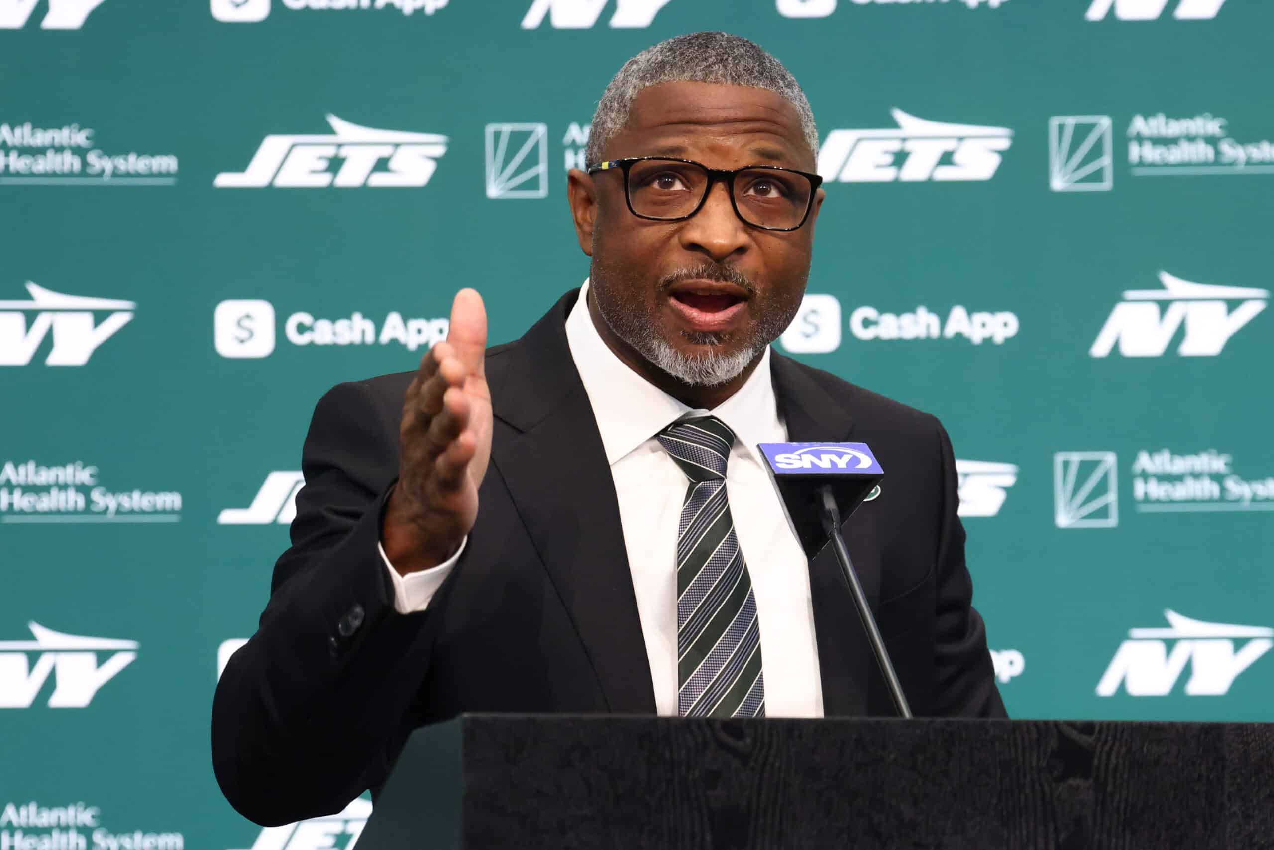 Analyst Reveals Honest Thoughts On Aaron Glenn's Plan For Aaron Rodgers