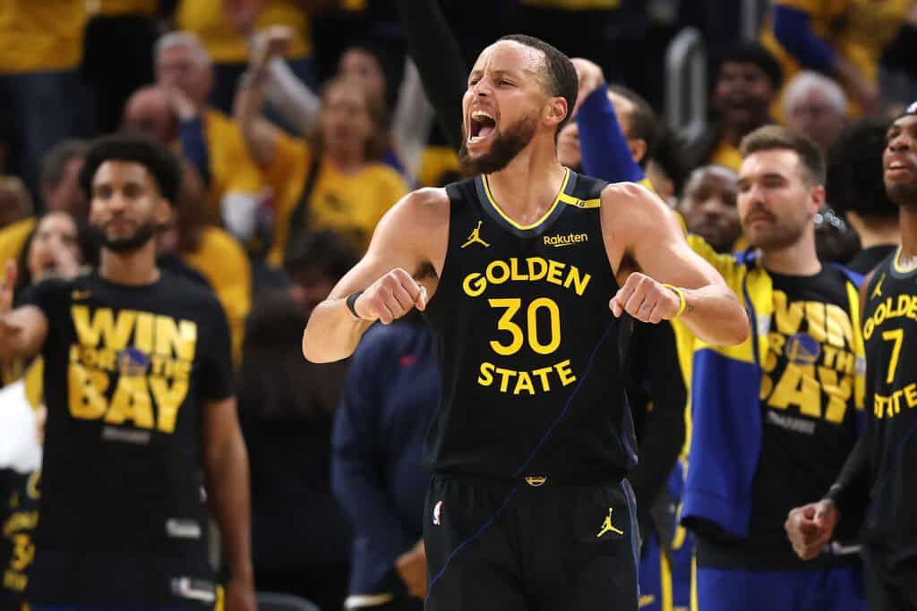 Stephen Curry Makes Historic Move In All-Time Scoring Ladder