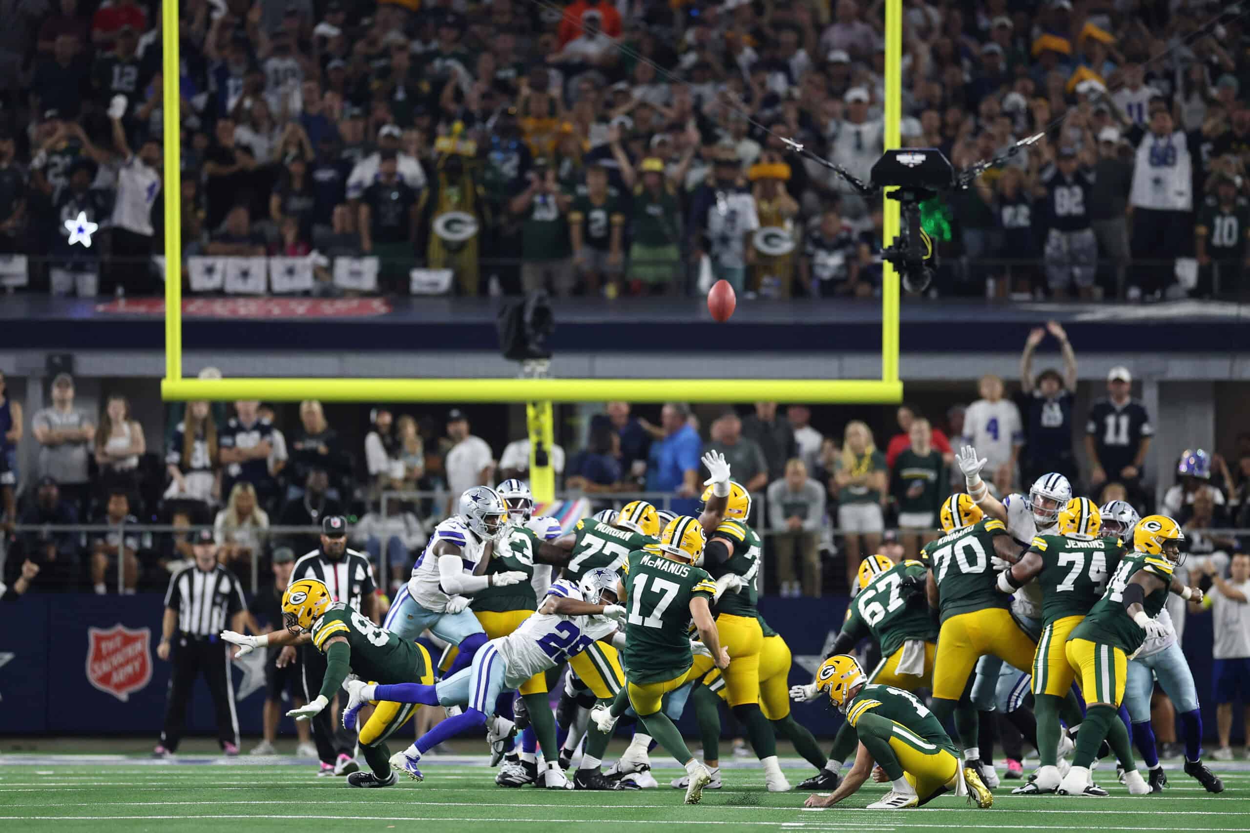 Packers Linked To Veteran Kicker After Key Injury